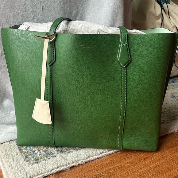 Tory Burch | Bags | Tory Butch Perry Triple Compartment Tote Bag In ...